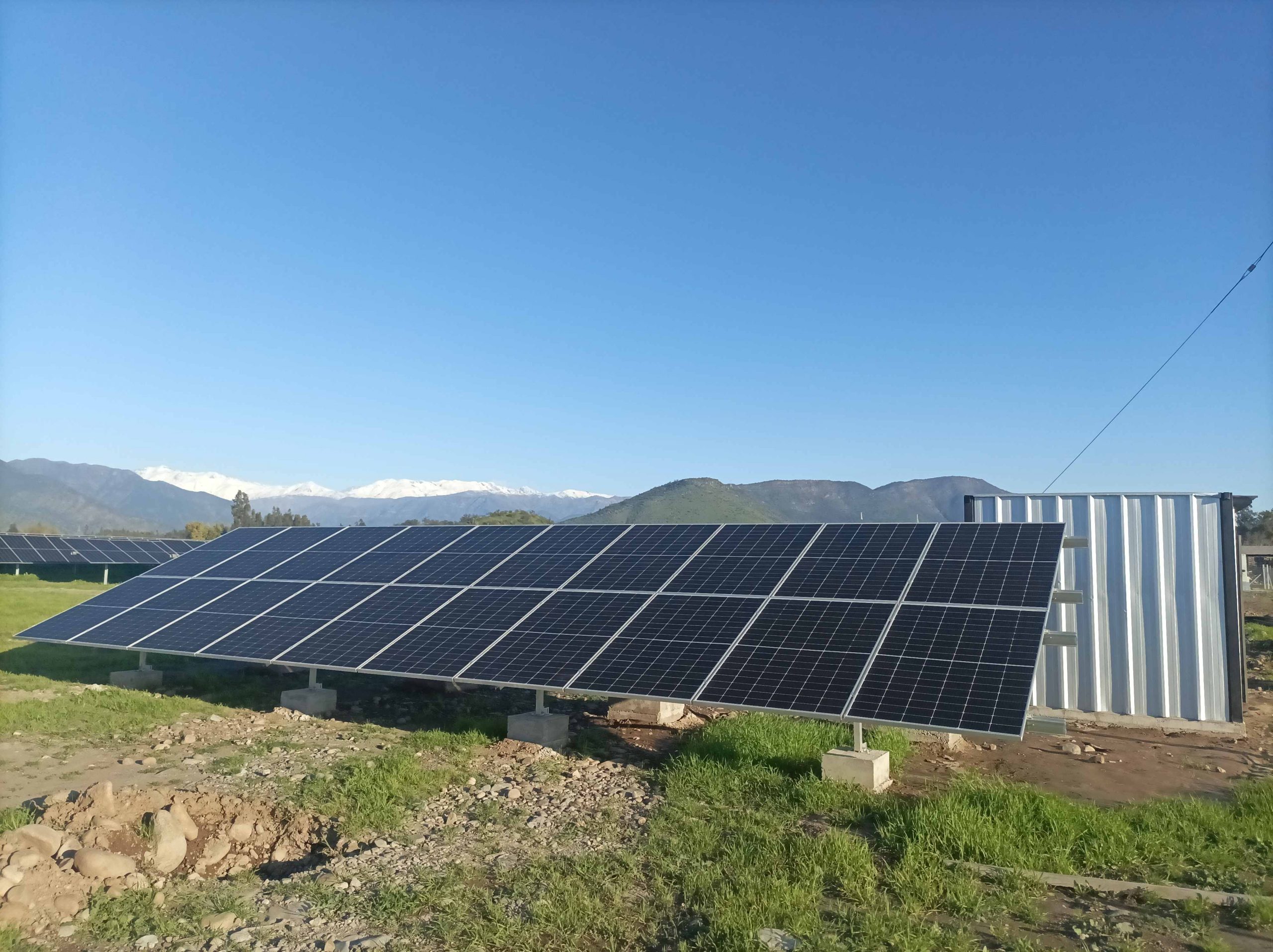 Proyecto GRENERGY Solar híbrido con baterías de litio - STC Sunbelt